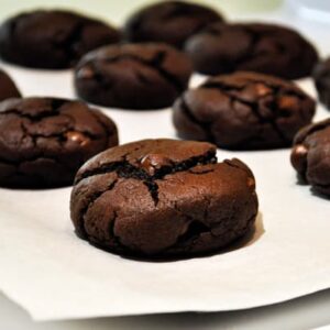 Chocolate Fudge Sandwich Cookies - Foodess
