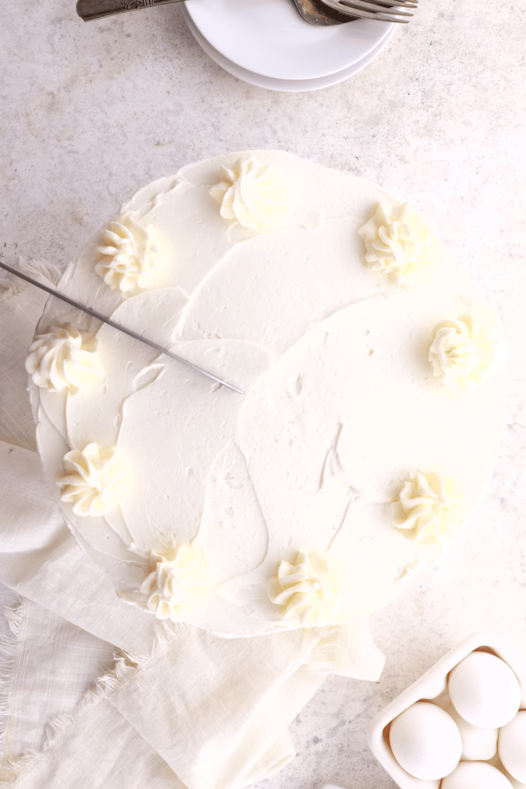 The ULTIMATE Fluffy and Moist Vanilla Cake - Foodess