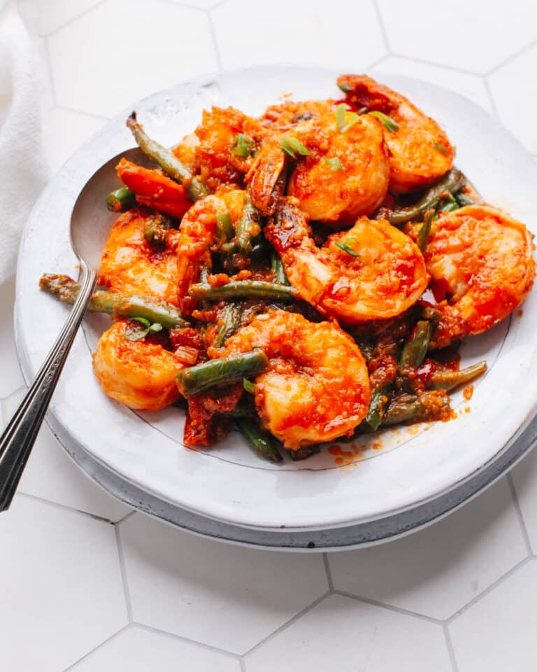 Hunan Shrimp Recipe (Spicy, Quick + Easy!)