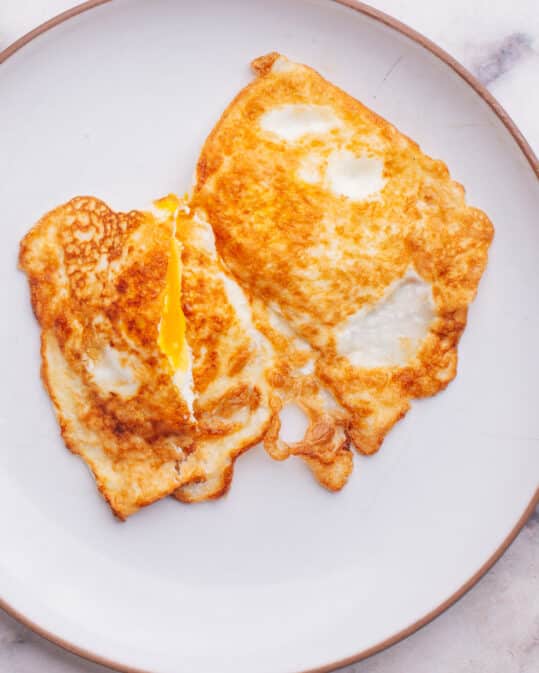 Eggs Over Medium (Perfect Every Time!) - Foodess