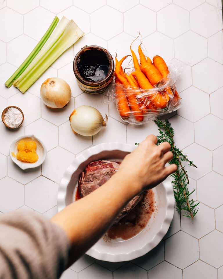Easy Beef Chuck Roast Recipe (with Brown Gravy)